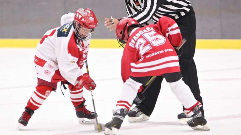 Mastering Faceoffs in Hockey: Strategies, Techniques, and Training ...