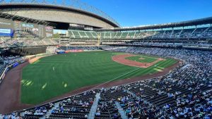 Top 10 MLB Stadiums with Retractable Roofs: A Fan's Guide - The Bruins Blog