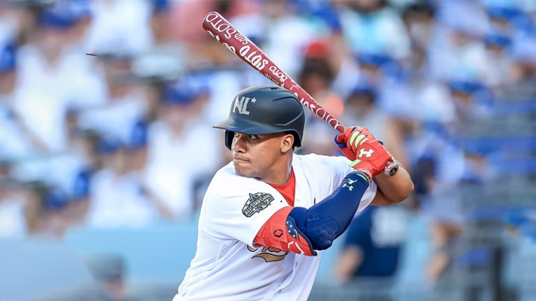 Baseball Bat Holding for Power and Precision: Expert Tips and ...